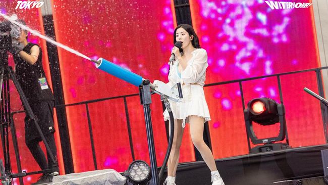 5 Potret Idol K-Pop Paling Menawan di Waterbomb Music Festival, Visual ...