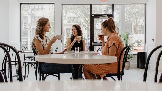 4 Rekomendasi Kafe Estetik dengan Menu Enaknya, Cocok untuk Nongkrong ...