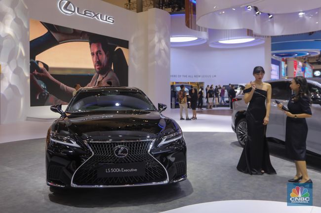 Toyota Bakal Bangun Pabrik Mobil Listrik Mewah Lexus