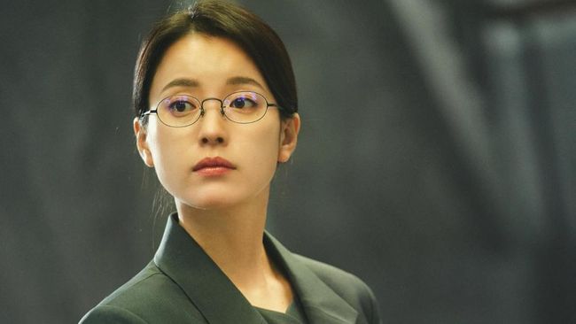 Perjuangan Han Hyo Joo bentuk tubuh berotot demi pamer abs dalam film ...
