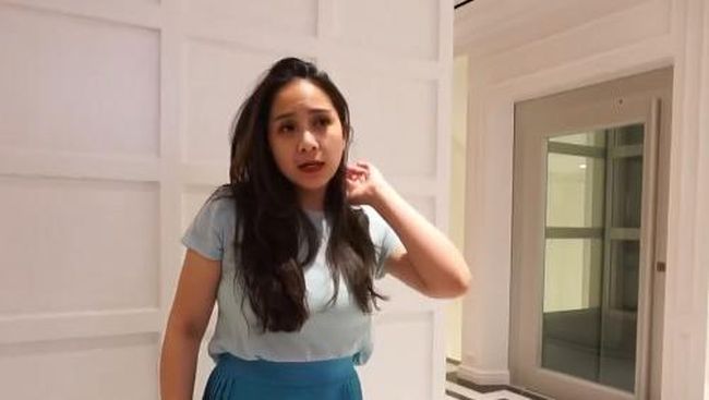 7 Potret Terbaru Nagita Slavina yang Dipuji Makin Cantik dan Terlihat Lebih Langsing - Foto 1