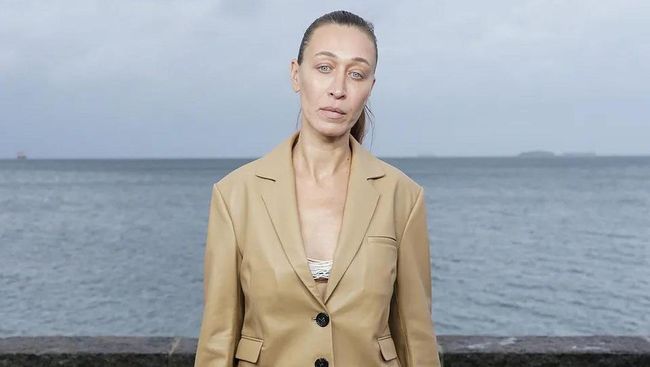 Saudara Bella dan Gigi, Alana Hadid Debut Jadi Model di Copenhagen ...