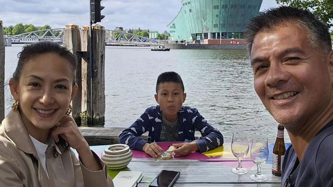 Lama Tak Terlihat, Ini Potret Presenter Susan Bachtiar & Suami Menetap ...