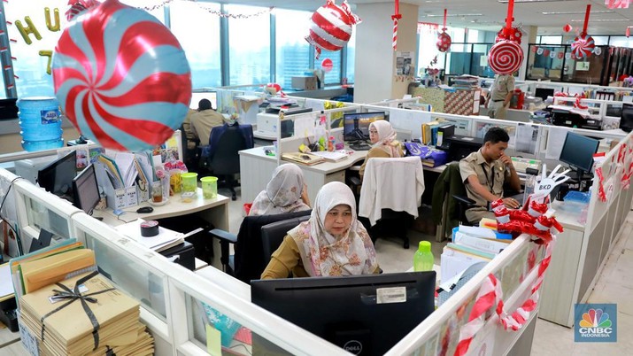 Jokowi Siapkan Aturan Cuti, Karier & Usia Pensiun PNS, Ini Bocorannya