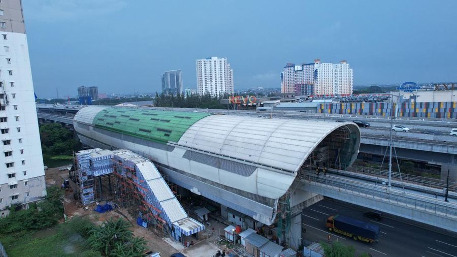 Penampakan 'Keong Raksasa' Stasiun LRT yang Senin Operasi! - Foto 8