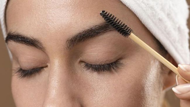 5 Bahan Alami untuk Menebalkan Alis Menurut Penelitian, Mudah Dibuat di ...