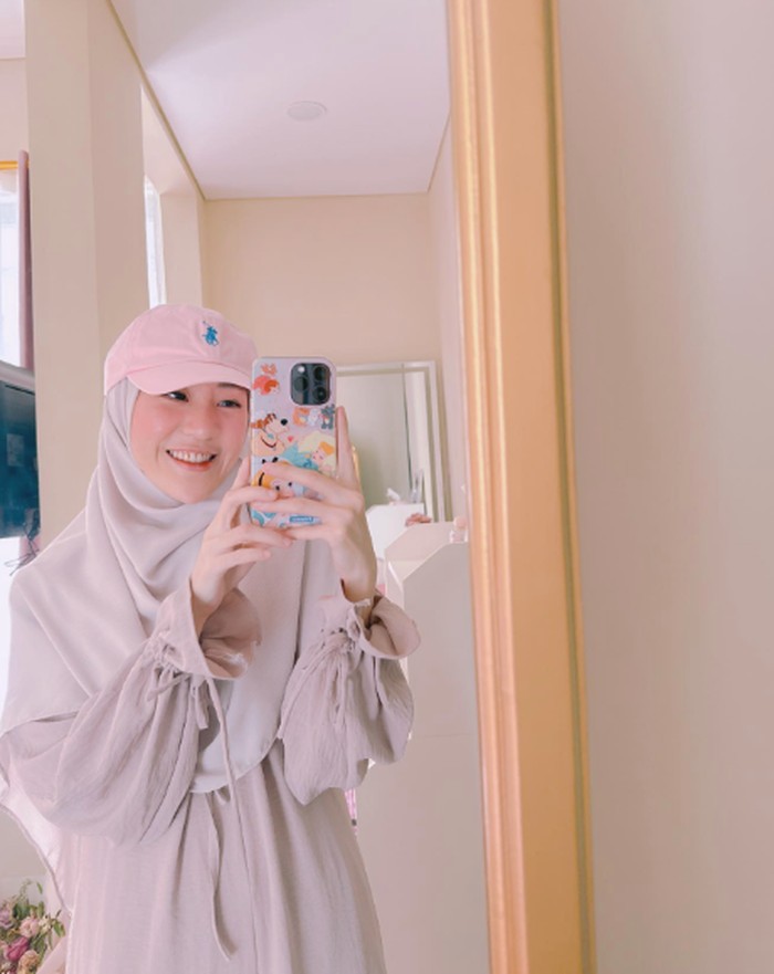 5 Sumber Kekayaan Larissa Chou Sebelum Resmi Menikah dengan Ikram Rosadi 5 Sumber Kekayaan Larissa Chou Sebelum Resmi Menikah dengan Ikram Rosadi