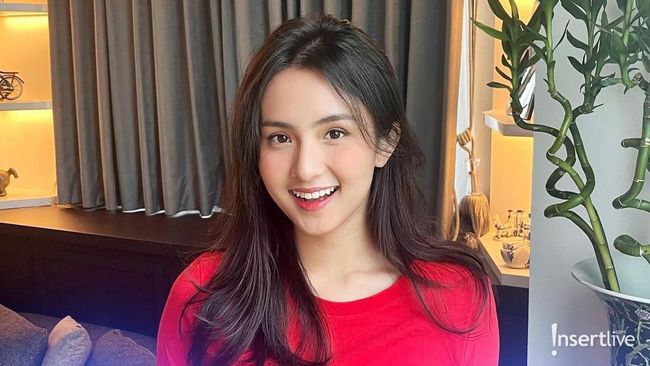 Satu Lagi Gamer Cantik Angie Marcheria Debut Akting