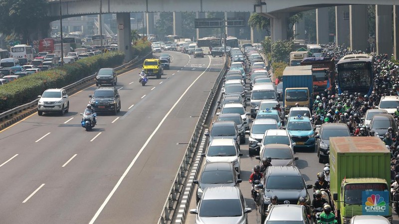 Penampakan Jakarta Macet Parah Hari Ini - Foto 5