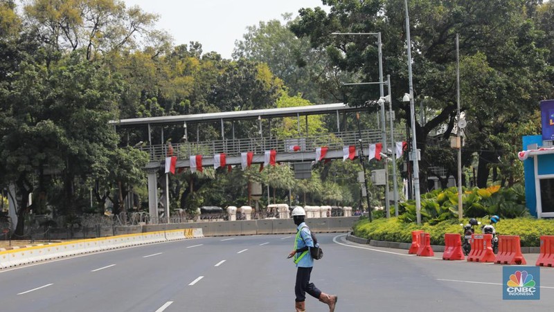 Ada Demo Buruh, Kawasan Patung Kuda Ditutup Total - Foto 2