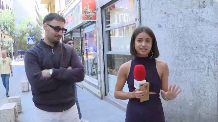 Viral di Medsos! Aksi Reporter TV Ini Banjir Pujian, Berani Tegur ... Viral di Medsos! Aksi Reporter TV Ini Banjir Pujian, Berani Tegur ...