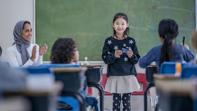 10 Contoh Pidato Anak SD yang Pendek dan Mudah Dipraktikkan