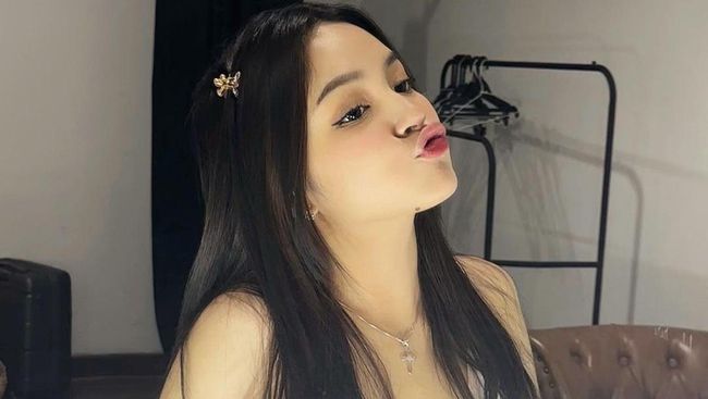 Reaksi Eca Aura Kala Dirinya Makin Viral dan Terkenal