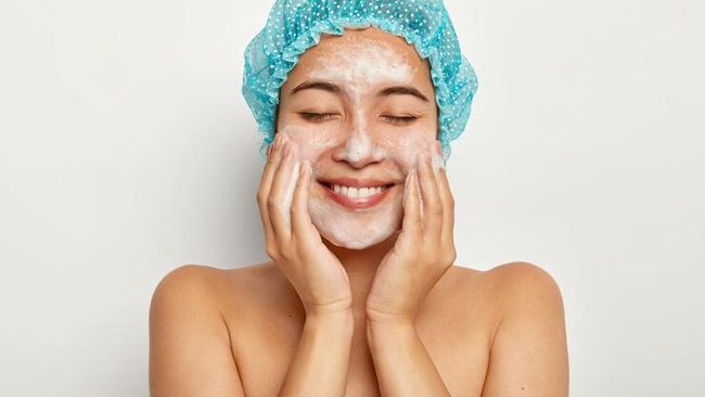 5 Kebiasaan Kecil Ini Jadi Penyebab Manfaat Facial Wash Jadi Nggak ...