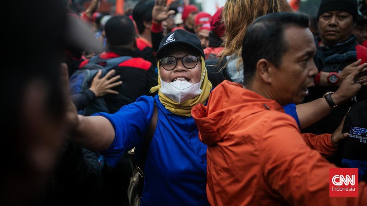 Menaker Targetkan Revisi Aturan Upah Minimum Buruh Kelar 31 Oktober Menaker Targetkan Revisi Aturan Upah Minimum Buruh Kelar 31 Oktober
