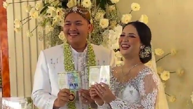 Nikahi Yulia Lorena, Nopek Novian Akhirnya Lepas Masa Lajang