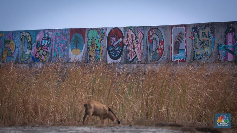 Masjid Tenggelam Lautan, Ini Potret Tanggul Laut Jakarta - Foto 4