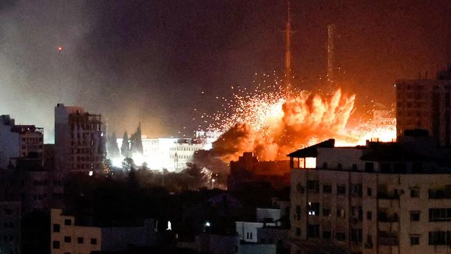 HRW: Israel Pakai Bom Fosfor Putih Terlarang Saat Serang Gaza