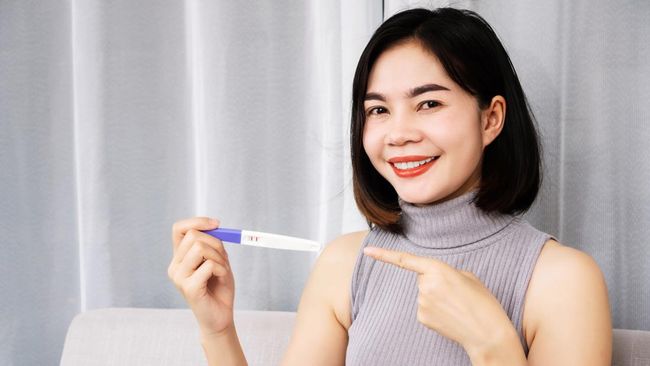 Panduan Cara Memakai Test Pack agar Hasilnya Akurat dan Cara Membacanya