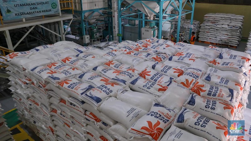 Ternyata Begini Penampakan Beras SPHP Dikemas di Gudang Bulog - Foto 4