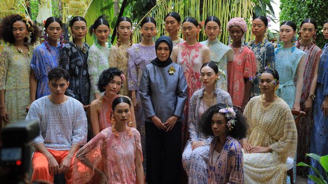 BOH Play 'Lavena' Buat Tren Warna-Warni "Mengejutkan", Pas Jadi Baju ...