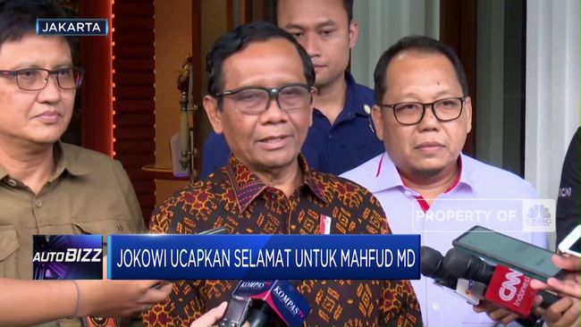 Jokowi Ucapkan Selamat Untuk Mahfud MD Jokowi Ucapkan Selamat Untuk Mahfud MD