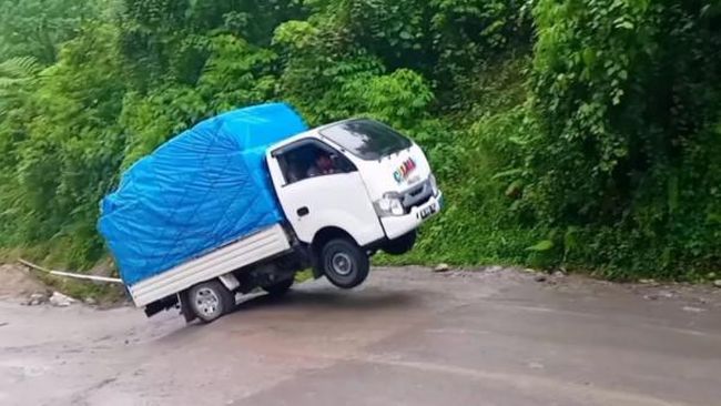 Disorot dan Viral di Media Tiongkok, Inilah Tanjakan Curam di Batu ... Disorot dan Viral di Media Tiongkok, Inilah Tanjakan Curam di Batu ...