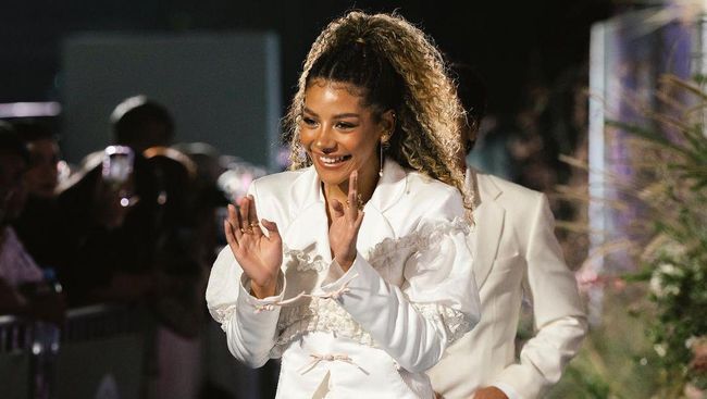 7 Potret Terbaru Zsa Zsa Utari, Manglingi Disebut Mirip Barbie hingga ...