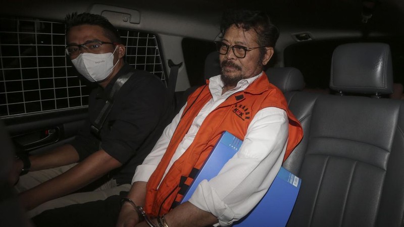 Penampakan SYL & Map Biru Usai 5 Jam Diperiksa Bareskrim