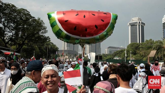 Media Asing Soroti Ribuan Orang Ikut Aksi Bela Palestina di Jakarta Media Asing Soroti Ribuan Orang Ikut Aksi Bela Palestina di Jakarta