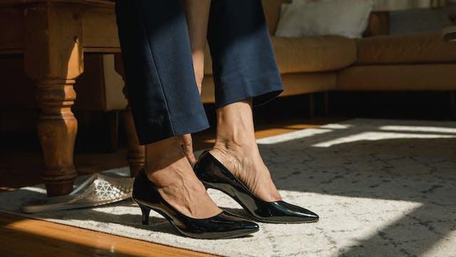5 Trik Menggunakan Sepatu agar Tubuh Terlihat Lebih Tinggi