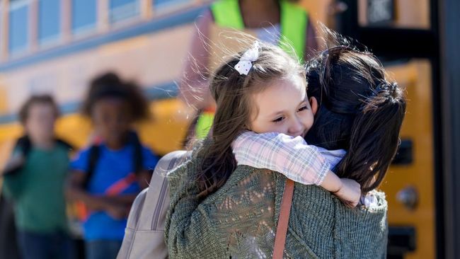 9 Pola Asuh yang Tepat untuk Anak Introvert, Orang Tua Perlu Tahu