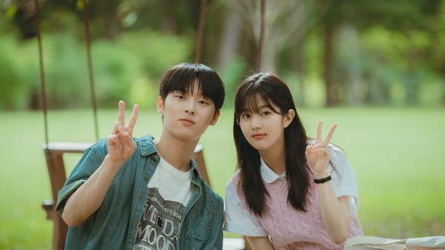 7 Potret Shin Eun Soo dan Choi Hyun Wook, Pasangan Gemas di Twinkling ... 7 Potret Shin Eun Soo dan Choi Hyun Wook, Pasangan Gemas di Twinkling ...