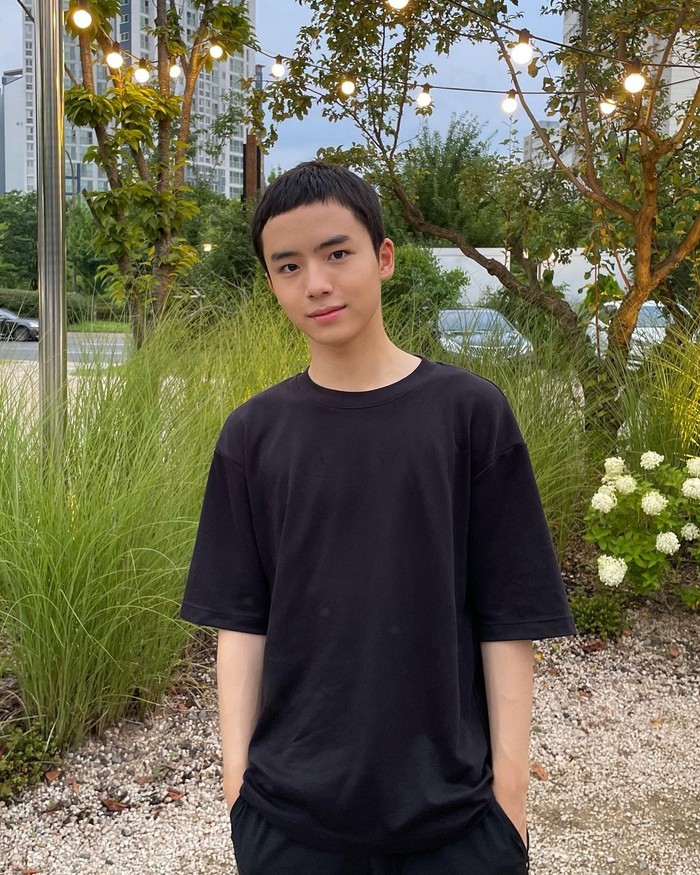 Curi Perhatian di Castaway Diva, Intip Potret Aktor Cilik Moon Woo Jin yang 'Wara - Wiri' di ...