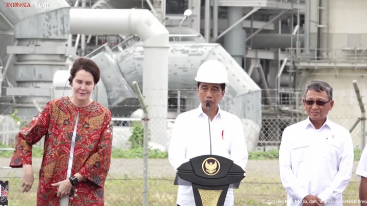 Disaksikan Jokowi, 3 Mega Proyek Migas Papua Mulai Dibangun!