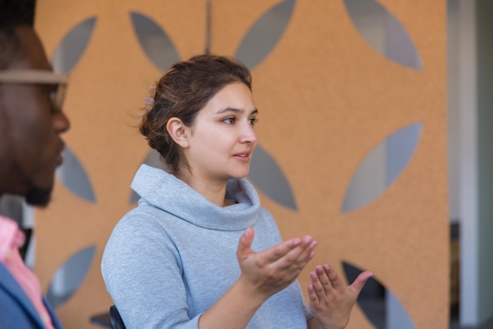 Orang yang Jago Public Speaking Selalu Menghindari 4 Kalimat Ini, Apa Saja? Orang yang Jago Public Speaking Selalu Menghindari 4 Kalimat Ini, Apa Saja?