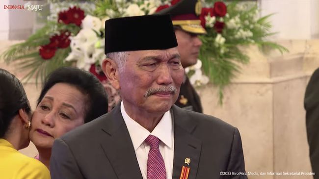 Luhut is Back! Resmi Kerja Lagi Jadi Menko Marves