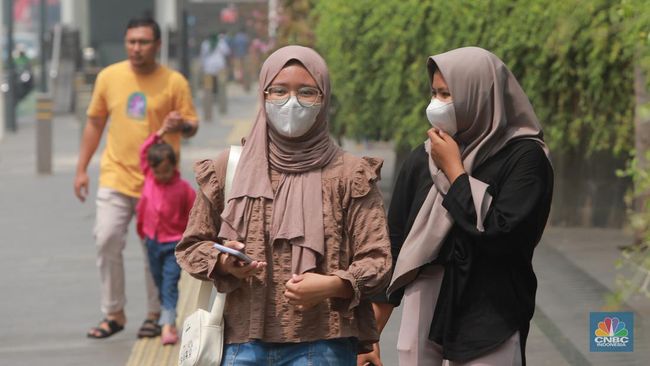 Anda Demam, Pusing, Batuk, Mual? Awas! Itu Gejala New Covid Anda Demam, Pusing, Batuk, Mual? Awas! Itu Gejala New Covid
