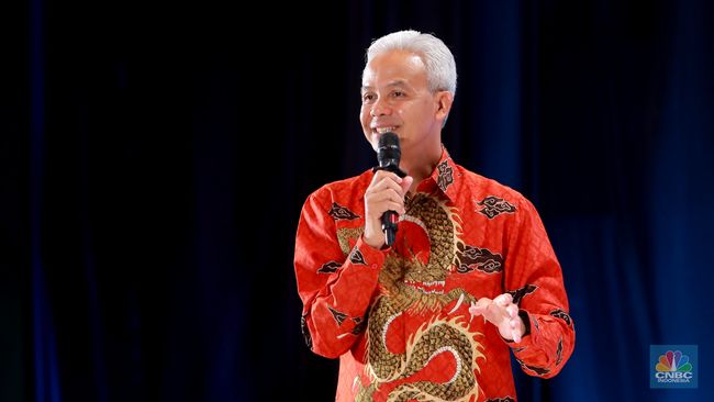 Ganjar Pakai Batik Naga di Depan Pengusaha, Apa Maknanya?