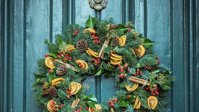 6 Fakta dan Sejarah Mistletoe, Hiasan Natal Populer hingga Tradisi ...