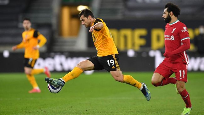 Senior Hubner di Wolves Dihukum Usai Sikut Junior dan Ludahi Staf