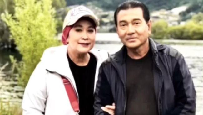 Tinggal Kenangan, 7 Foto Kebersamaan Jenny Rachman & Eks Suami Sebelum ...