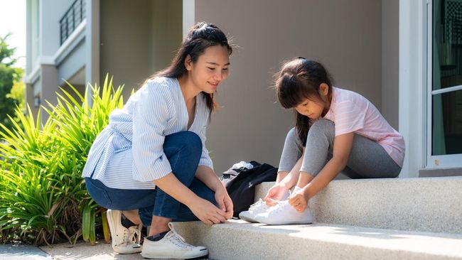 5 Rekomendasi Sepatu Anak Perempuan, Sporty dengan Desain & Warna Menarik