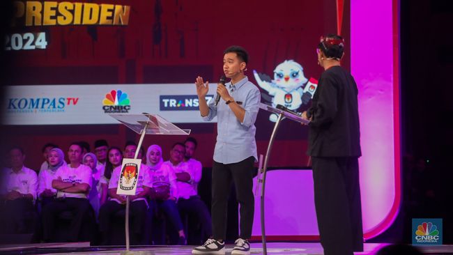 Lengkap dengan Data! Saling Serang IKN Gibran-Mahfud-Cak Imin