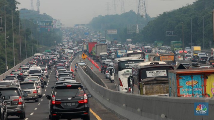 Tol Jakarta-Cikampek Berlakukan Contraflow, Ini Jadwalnya