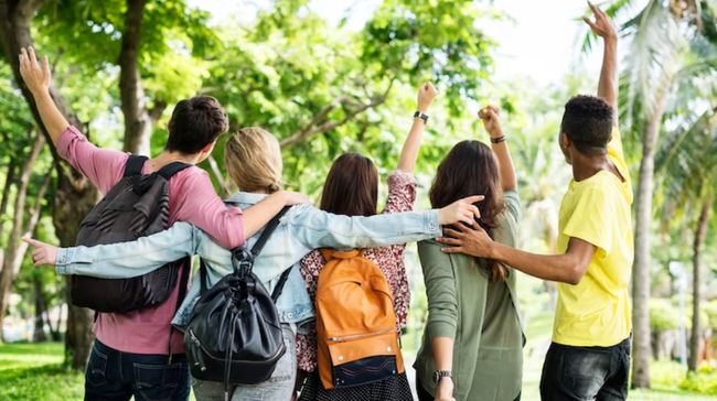 Nggak Asal Bersahabat, Ini Alasan Hubungan Pertemanan Kamu Harus Sehat