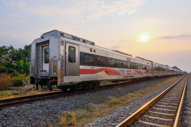 Argo Dwipangga & Lawu Pakai Kereta Baru INKA, Intip Jeroannya