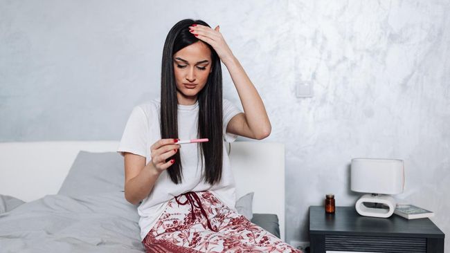 Flek Hamil Seperti Apa? Kenali Ciri dan Perbedaannya dengan Haid