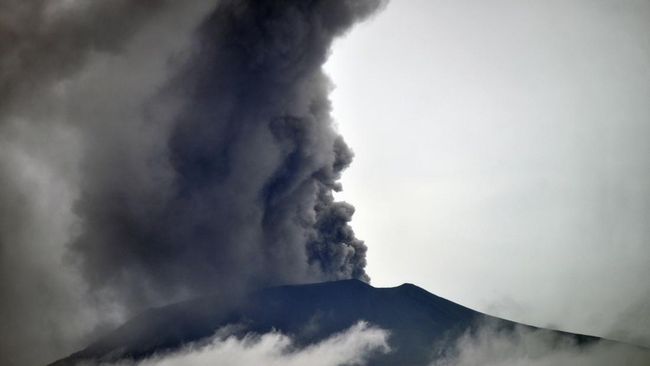 Gunung Marapi Kembali Erupsi, Siaga Darurat Berlaku Hingga 24 Januari