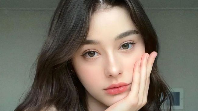 Artis-artis Cewek Indonesia yang Masuk Daftar Wanita Tercantik Dunia